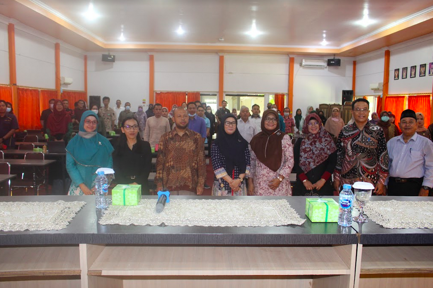 Workshop Penyusunan Modul E-Learning Berbasis SPADA 2002 bagi Internal Dosen UNTAN
